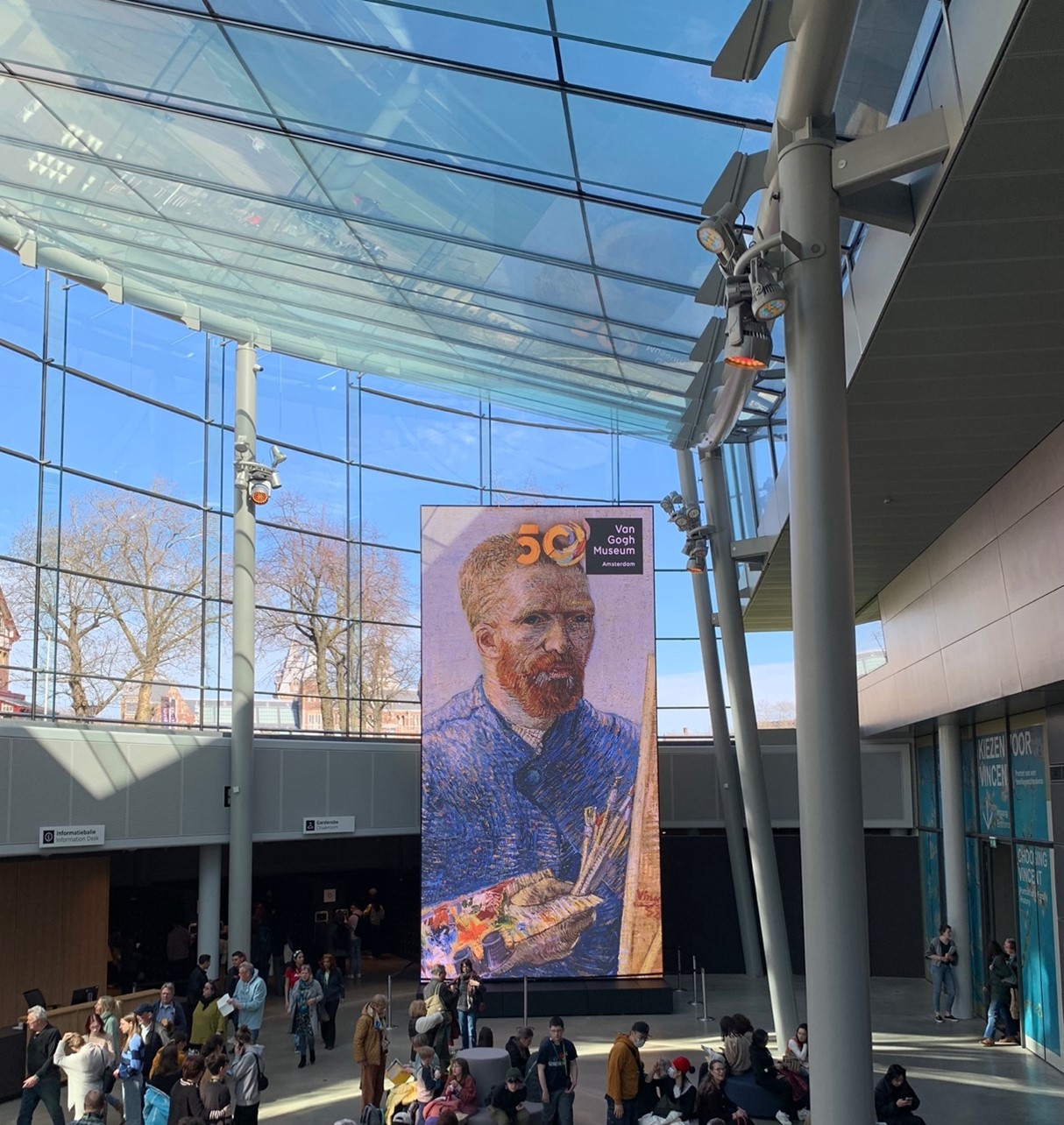 ZOOM NA VAN GOGHA | - Fundacja Arttransfer